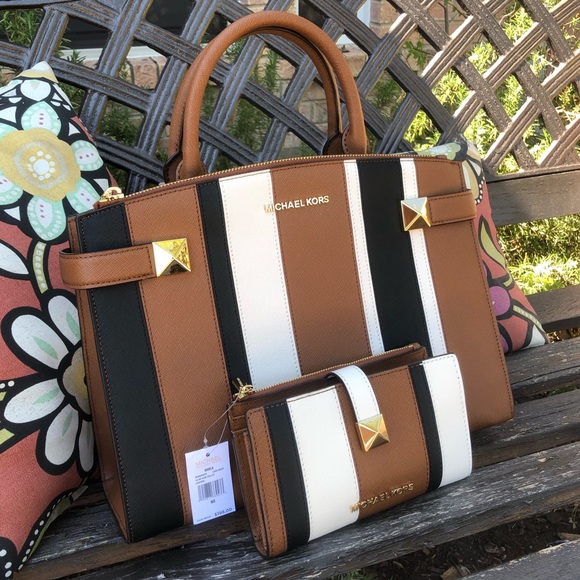 Michael Kors | Bags | Michael Kors Set | Poshmark